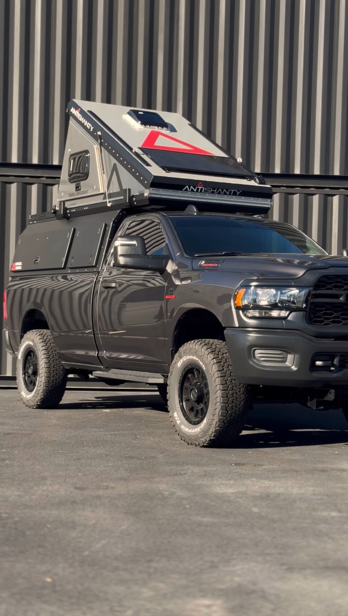 Hard-sided Truck Camper – ANTISHANTY