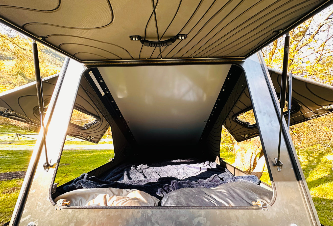 Hard-Sided Roof Top Tent | Lightweight 4-Season RTT for Overland ...